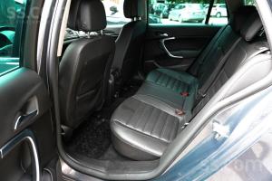 Grey Opel Insignia 2014 in Riga, with an engine capacity of 1.60 L and mileage of 234 thousand km for 5990 €, photo 17 on AUTOMOTO.COM.LV