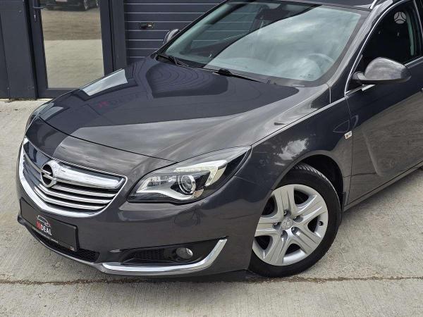 Grey Opel Insignia 2014 in Utena, with an engine capacity of 1.96 L and mileage of 280 thousand km for 3950 €, photo 4 on AUTOMOTO.COM.LV