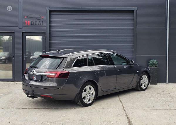 Grey Opel Insignia 2014 in Utena, with an engine capacity of 1.96 L and mileage of 280 thousand km for 3950 €, photo 7 on AUTOMOTO.COM.LV