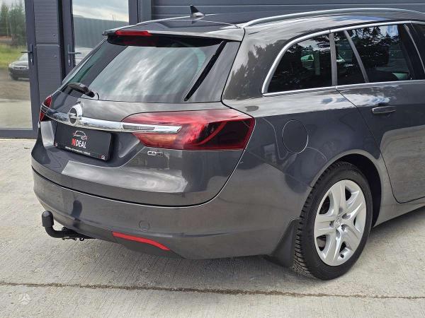 Grey Opel Insignia 2014 in Utena, with an engine capacity of 1.96 L and mileage of 280 thousand km for 3950 €, photo 8 on AUTOMOTO.COM.LV