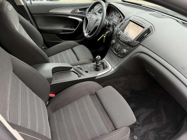 Grey Opel Insignia 2014 in Kaunas, with an engine capacity of 1.96 L and mileage of 226 thousand km for 4200 €, photo 9 on AUTOMOTO.COM.LV