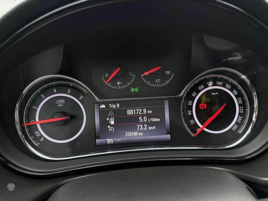 Grey Opel Insignia 2014 in Kaunas, with an engine capacity of 1.96 L and mileage of 226 thousand km for 4200 €, photo 16 on AUTOMOTO.COM.LV