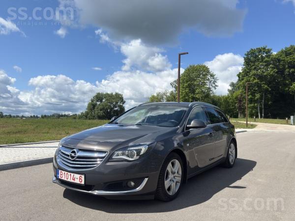 Grey Opel Insignia 2014 in Rezekne, with an engine capacity of 2.00 L and mileage of 280 thousand km for 5900 €, photo 1 on AUTOMOTO.COM.LV