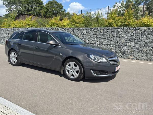 Grey Opel Insignia 2014 in Rezekne, with an engine capacity of 2.00 L and mileage of 280 thousand km for 5900 €, photo 3 on AUTOMOTO.COM.LV