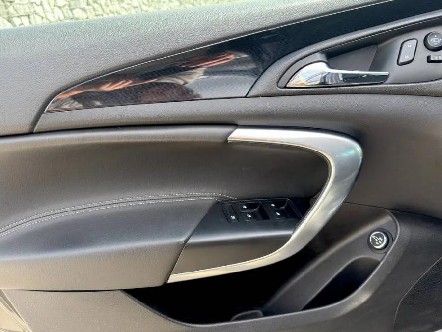 Grey Opel Insignia 2014 in Rezekne, with an engine capacity of 2.00 L and mileage of 281 thousand km for 5900 €, photo 14 on AUTOMOTO.COM.LV