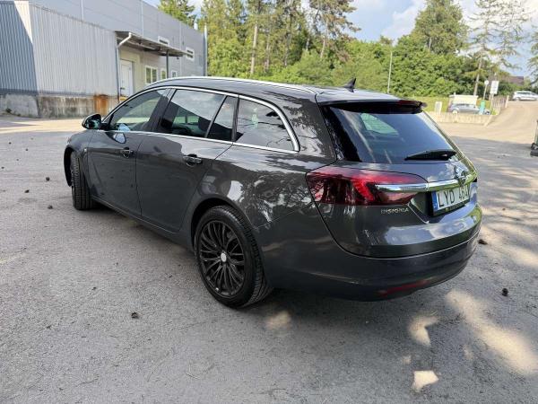 Pelēks Opel Insignia 2014 Viļņa, ar dzinēja tilpumu 1.96 L un nobraukumu 400 tūkst. km par 4200 €, foto 8 vietnē AUTOMOTO.COM.LV