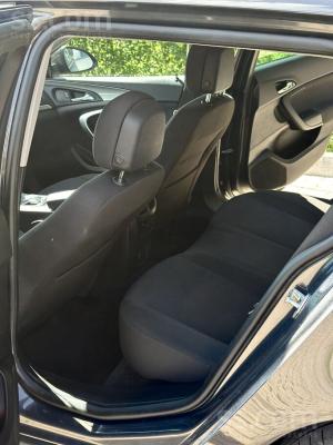 Pelēks Opel Insignia 2014 Rēzekne, ar dzinēja tilpumu 2.00 L un nobraukumu 250 tūkst. km par 5299 €, foto 8 vietnē AUTOMOTO.COM.LV