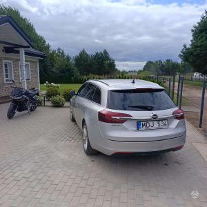 Grey Opel Insignia 2014 in Vilnius, with an engine capacity of 1.96 L and mileage of 344 thousand km for 3700 €, photo 4 on AUTOMOTO.COM.LV