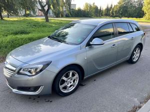 Grey Opel Insignia 2014 in Marijampole, with an engine capacity of 1.96 L and mileage of 300 thousand km for 3900 €, photo  on AUTOMOTO.COM.LV
