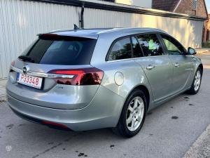 Grey Opel Insignia 2014 in Marijampole, with an engine capacity of 1.96 L and mileage of 300 thousand km for 3900 €, photo 5 on AUTOMOTO.COM.LV