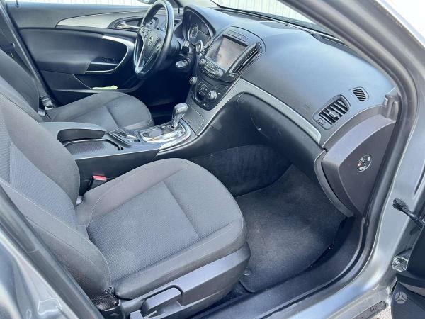 Pelēks Opel Insignia 2014 Marijampole, ar dzinēja tilpumu 1.96 L un nobraukumu 300 tūkst. km par 3900 €, foto 7 vietnē AUTOMOTO.COM.LV