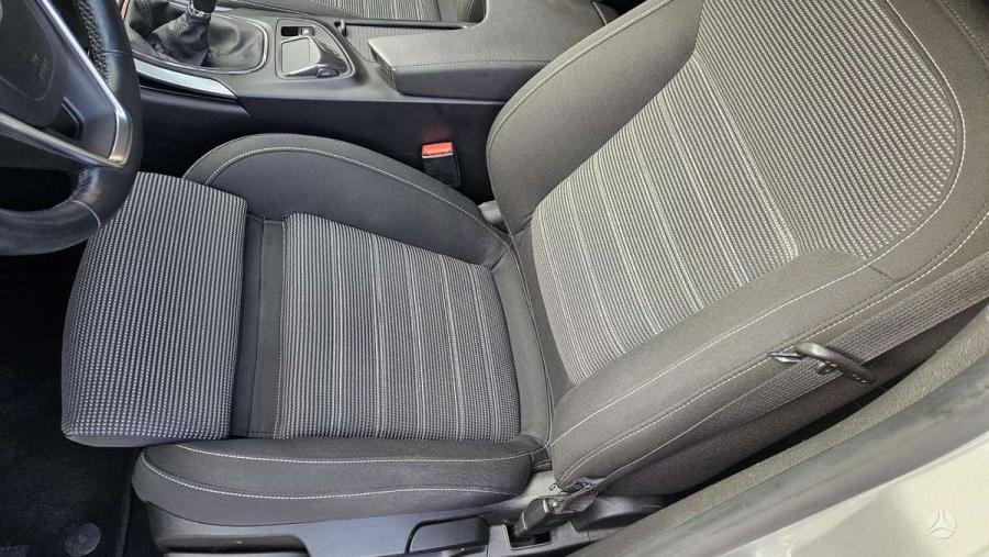 Pelēks Opel Insignia 2014 Rokiškis, ar dzinēja tilpumu 2.00 L un nobraukumu 232 tūkst. km par 4700 €, foto 14 vietnē AUTOMOTO.COM.LV