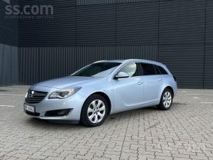 Grey Opel Insignia 2014 in Riga, with an engine capacity of 2.00 L and mileage of 319 thousand km for 3990 €, photo  on AUTOMOTO.COM.LV