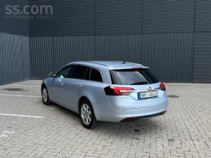 Pelēks Opel Insignia 2014 Rīga, ar dzinēja tilpumu 2.00 L un nobraukumu 319 tūkst. km par 3990 €, foto 5 vietnē AUTOMOTO.COM.LV