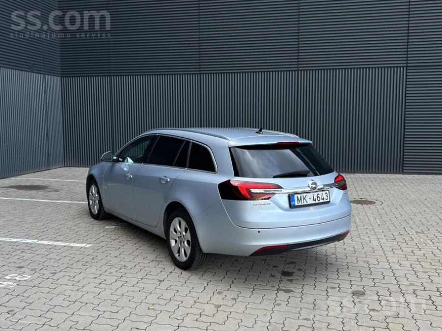 Pelēks Opel Insignia 2014 Rīga, ar dzinēja tilpumu 2.00 L un nobraukumu 319 tūkst. km par 3990 €, foto 5 vietnē AUTOMOTO.COM.LV