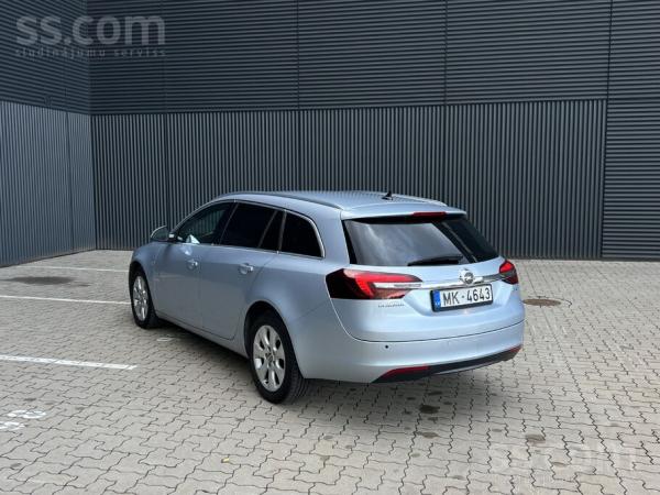 Pelēks Opel Insignia 2014 Rīga, ar dzinēja tilpumu 2.00 L un nobraukumu 319 tūkst. km par 3990 €, foto 5 vietnē AUTOMOTO.COM.LV