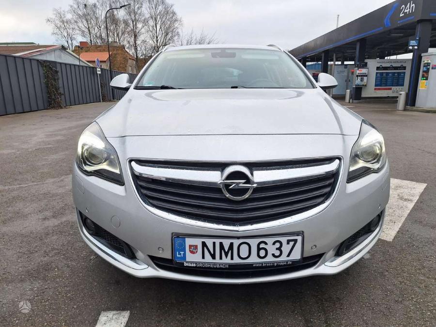 Grey Opel Insignia 2015 in Klaipeda, with an engine capacity of 2.00 L and mileage of 235 thousand km for 5100 €, photo 4 on AUTOMOTO.COM.LV