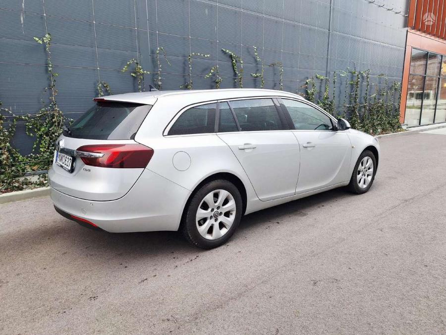 Grey Opel Insignia 2015 in Klaipeda, with an engine capacity of 2.00 L and mileage of 235 thousand km for 5100 €, photo 13 on AUTOMOTO.COM.LV
