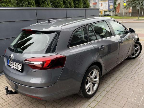 Grey Opel Insignia 2015 in Marijampole, with an engine capacity of 1.96 L and mileage of 228 thousand km for 6950 €, photo 9 on AUTOMOTO.COM.LV