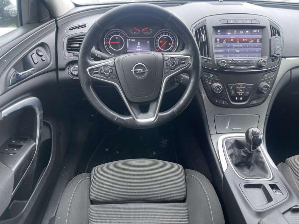 Grey Opel Insignia 2015 in Vilnius, with an engine capacity of 1.96 L and mileage of 164 thousand km for 4999 €, photo 11 on AUTOMOTO.COM.LV