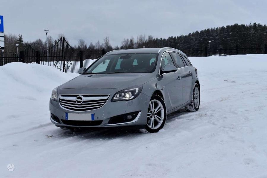 Grey Opel Insignia 2015 in Taurage, with an engine capacity of 1.96 L and mileage of 280 thousand km for 5500 €, photo 3 on AUTOMOTO.COM.LV