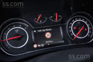 Pelēks Opel Insignia 2015 Tukums, ar dzinēja tilpumu 2.00 L un nobraukumu 265 tūkst. km par 6500 €, foto 21 vietnē AUTOMOTO.COM.LV