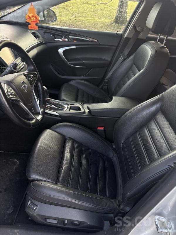 Grey Opel Insignia 2015 in Jurmala, with an engine capacity of 2.00 L and mileage of 324 thousand km for 5700 €, photo 7 on AUTOMOTO.COM.LV