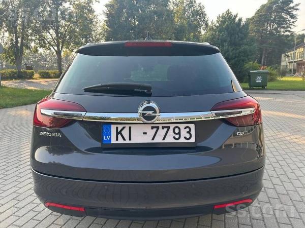 Grey Opel Insignia 2015 in Riga, with an engine capacity of 1.90 L and mileage of 0 thousand km for 5000 €, photo 5 on AUTOMOTO.COM.LV