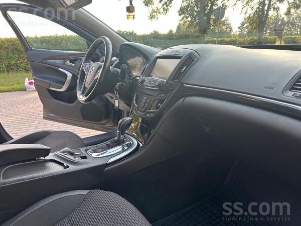 Grey Opel Insignia 2015 in Riga, with an engine capacity of 2.00 L and mileage of 0 thousand km for 5500 €, photo 6 on AUTOMOTO.COM.LV