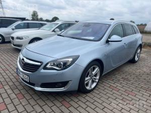 Grey Opel Insignia 2015 in Talsi, with an engine capacity of 2.00 L and mileage of 185 thousand km for 7770 €, photo 4 on AUTOMOTO.COM.LV