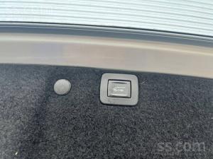 Grey Opel Insignia 2015 in Talsi, with an engine capacity of 2.00 L and mileage of 185 thousand km for 7770 €, photo 9 on AUTOMOTO.COM.LV