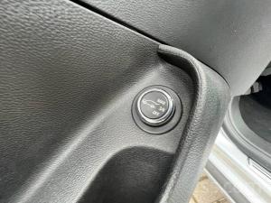 Grey Opel Insignia 2015 in Talsi, with an engine capacity of 2.00 L and mileage of 185 thousand km for 7770 €, photo 12 on AUTOMOTO.COM.LV