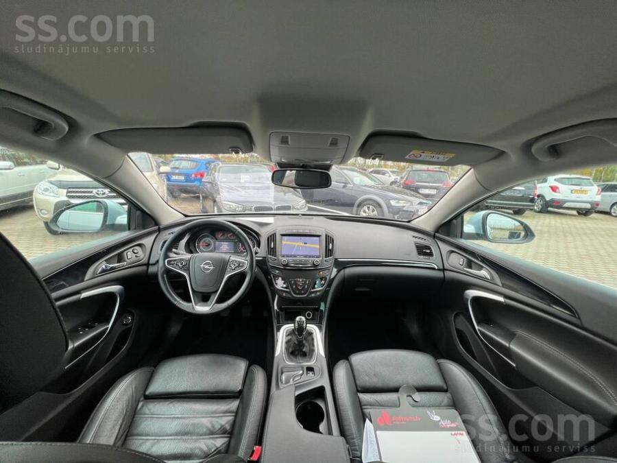 Grey Opel Insignia 2015 in Talsi, with an engine capacity of 2.00 L and mileage of 185 thousand km for 7770 €, photo 14 on AUTOMOTO.COM.LV
