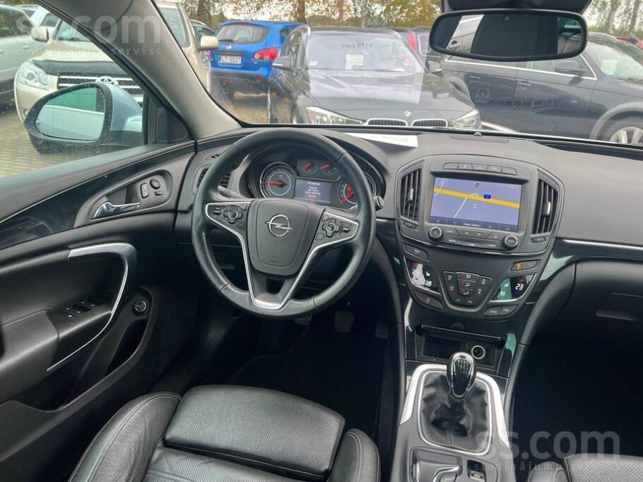 Grey Opel Insignia 2015 in Talsi, with an engine capacity of 2.00 L and mileage of 185 thousand km for 7770 €, photo 15 on AUTOMOTO.COM.LV