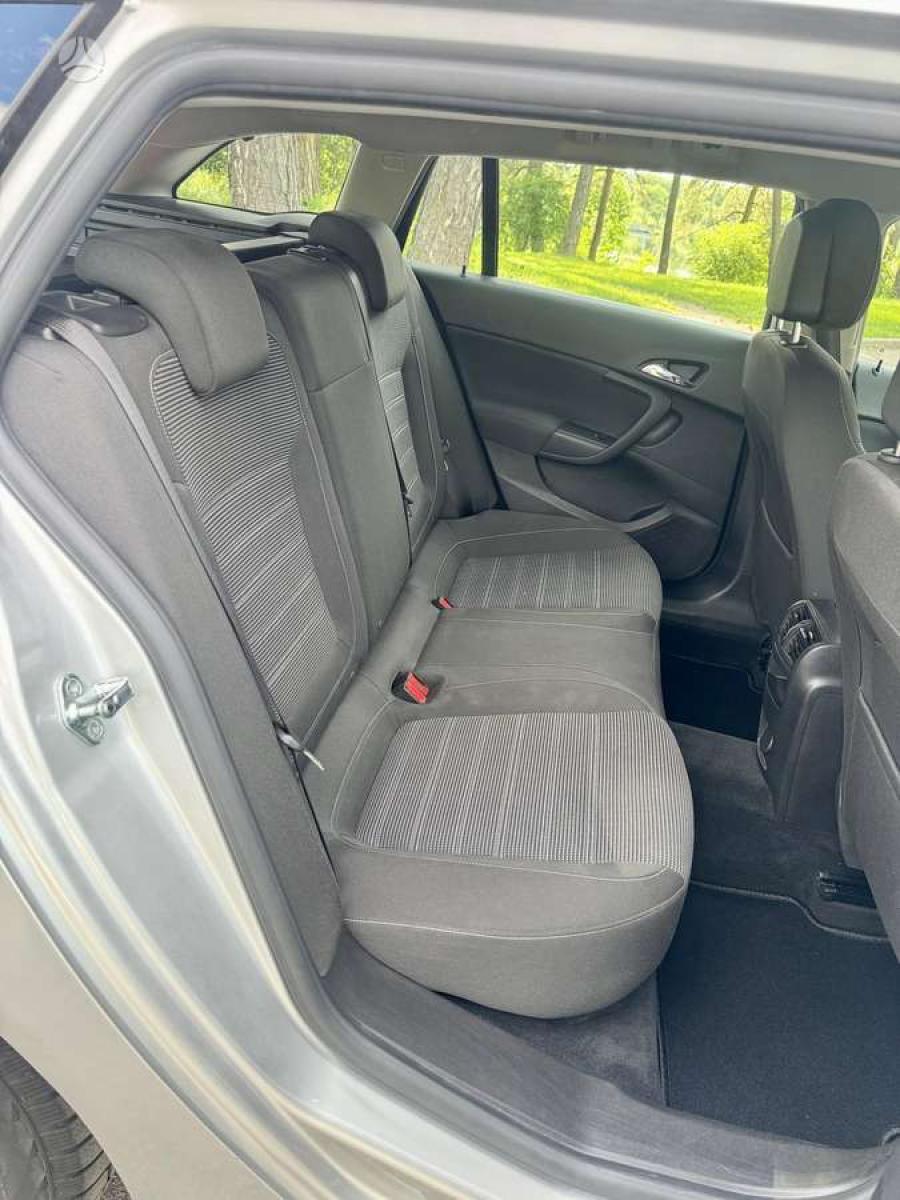 Pelēks Opel Insignia 2015 Viļņa, ar dzinēja tilpumu 1.96 L un nobraukumu 225 tūkst. km par 4800 €, foto 13 vietnē AUTOMOTO.COM.LV
