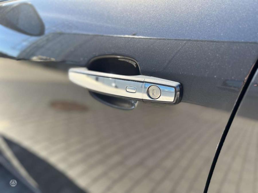 Grey Opel Insignia 2015 in Siauliai, with an engine capacity of 1.96 L and mileage of 170 thousand km for 6900 €, photo 13 on AUTOMOTO.COM.LV