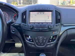 Grey Opel Insignia 2015 in Siauliai, with an engine capacity of 1.96 L and mileage of 170 thousand km for 6900 €, photo 19 on AUTOMOTO.COM.LV