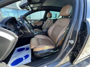 Grey Opel Insignia 2015 in Siauliai, with an engine capacity of 1.96 L and mileage of 170 thousand km for 6900 €, photo 28 on AUTOMOTO.COM.LV