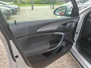 Grey Opel Insignia 2015 in Vilnius, with an engine capacity of 1.60 L and mileage of 309 thousand km for 3450 €, photo 12 on AUTOMOTO.COM.LV