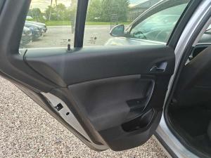 Grey Opel Insignia 2015 in Vilnius, with an engine capacity of 1.60 L and mileage of 309 thousand km for 3450 €, photo 16 on AUTOMOTO.COM.LV
