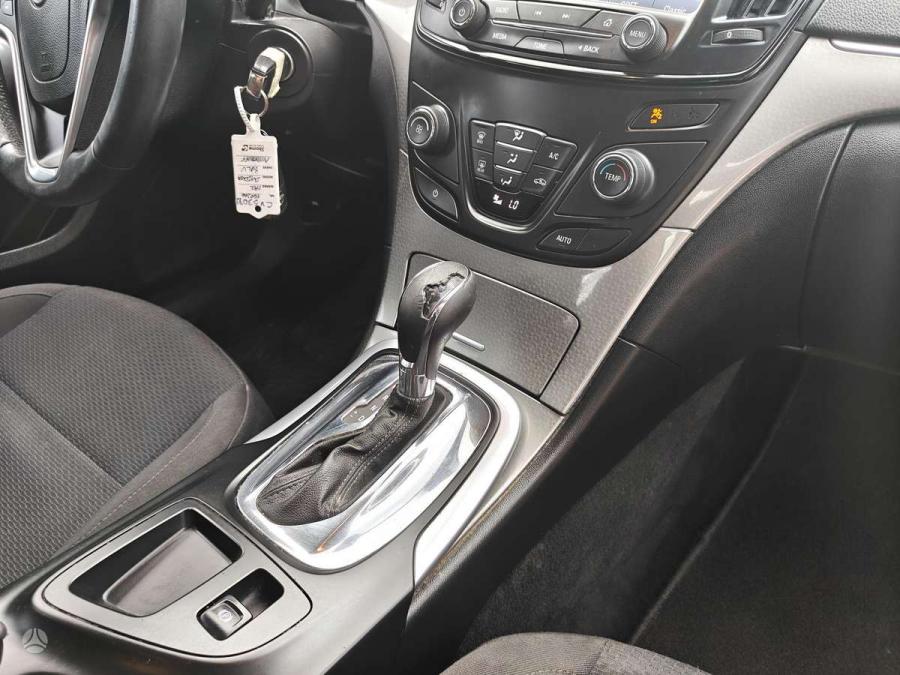 Grey Opel Insignia 2015 in Vilnius, with an engine capacity of 1.60 L and mileage of 309 thousand km for 3450 €, photo 19 on AUTOMOTO.COM.LV