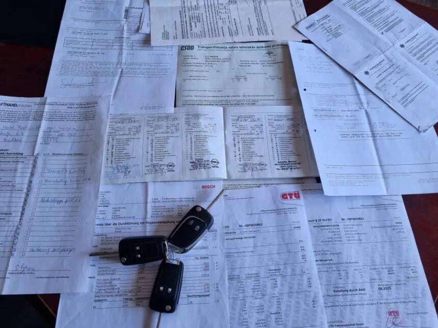 Pelēks Opel Insignia 2015 Jēkabpils, ar dzinēja tilpumu 2.00 L un nobraukumu 278 tūkst. km par 7200 €, foto 36 vietnē AUTOMOTO.COM.LV