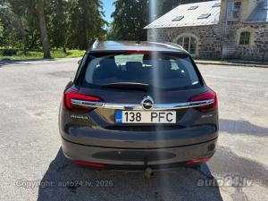 Grey Opel Insignia 2015 in Tallinn, with an engine capacity of 2.00 L and mileage of 316 thousand km for 4000 €, photo 4 on AUTOMOTO.COM.LV