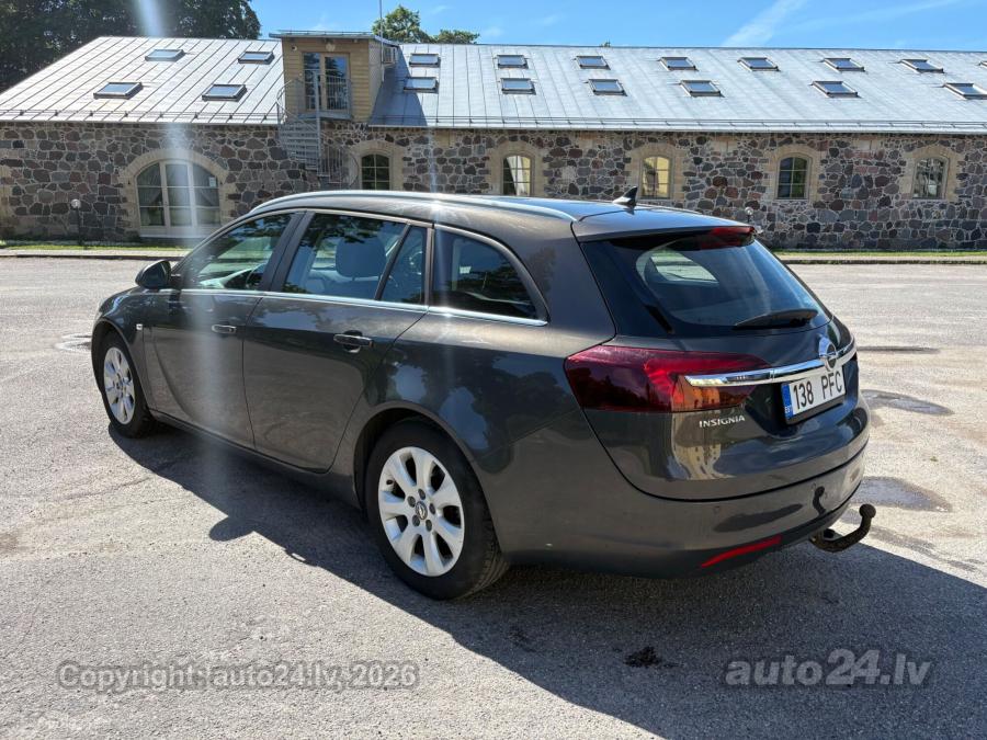 Grey Opel Insignia 2015 in Tallinn, with an engine capacity of 2.00 L and mileage of 316 thousand km for 4000 €, photo 5 on AUTOMOTO.COM.LV