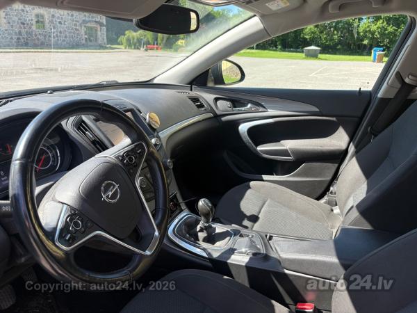 Grey Opel Insignia 2015 in Tallinn, with an engine capacity of 2.00 L and mileage of 316 thousand km for 4000 €, photo 7 on AUTOMOTO.COM.LV