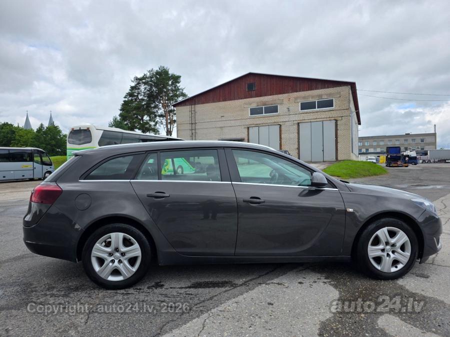 Grey Opel Insignia 2015 in Tallinn, with an engine capacity of 2.00 L and mileage of 289 thousand km for 4800 €, photo 7 on AUTOMOTO.COM.LV