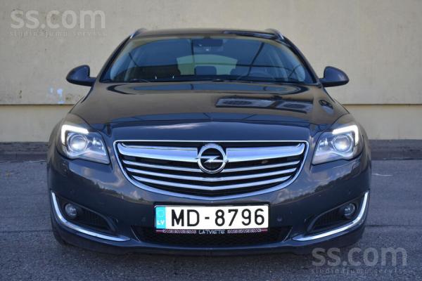 Grey Opel Insignia 2015 in Talsi, with an engine capacity of 2.00 L and mileage of 345 thousand km for 4900 €, photo 3 on AUTOMOTO.COM.LV