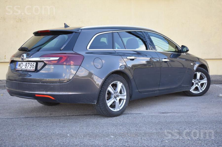 Grey Opel Insignia 2015 in Talsi, with an engine capacity of 2.00 L and mileage of 345 thousand km for 4900 €, photo 6 on AUTOMOTO.COM.LV