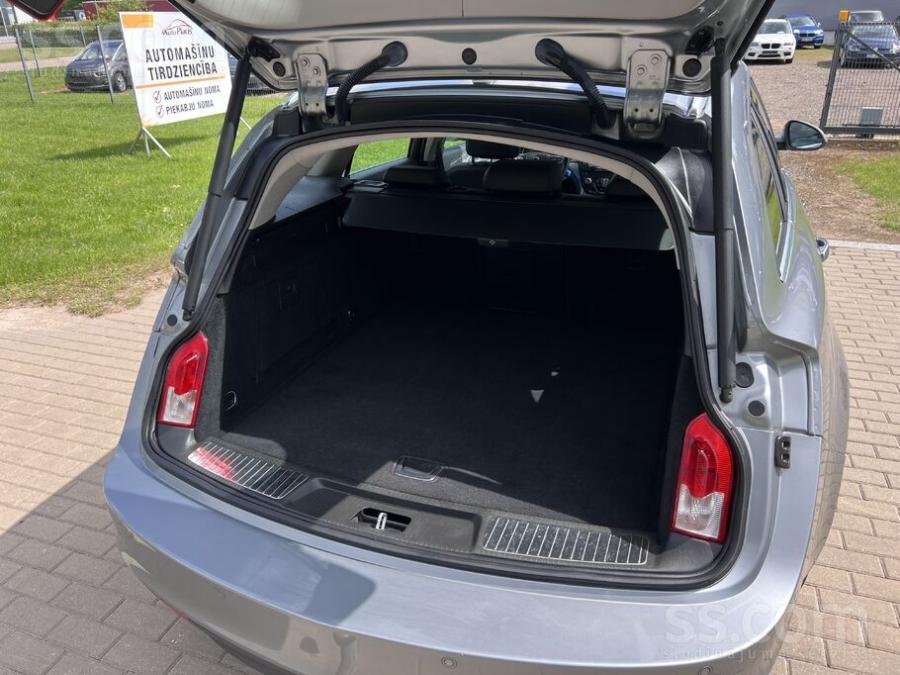 Pelēks Opel Insignia 2015 Limbaži, ar dzinēja tilpumu 2.00 L un nobraukumu 237 tūkst. km par 5750 €, foto 8 vietnē AUTOMOTO.COM.LV