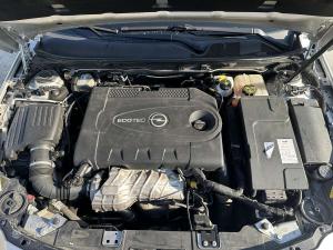 Pelēks Opel Insignia 2015 Telšiai, ar dzinēja tilpumu 1.96 L un nobraukumu 186 tūkst. km par 6100 €, foto 16 vietnē AUTOMOTO.COM.LV